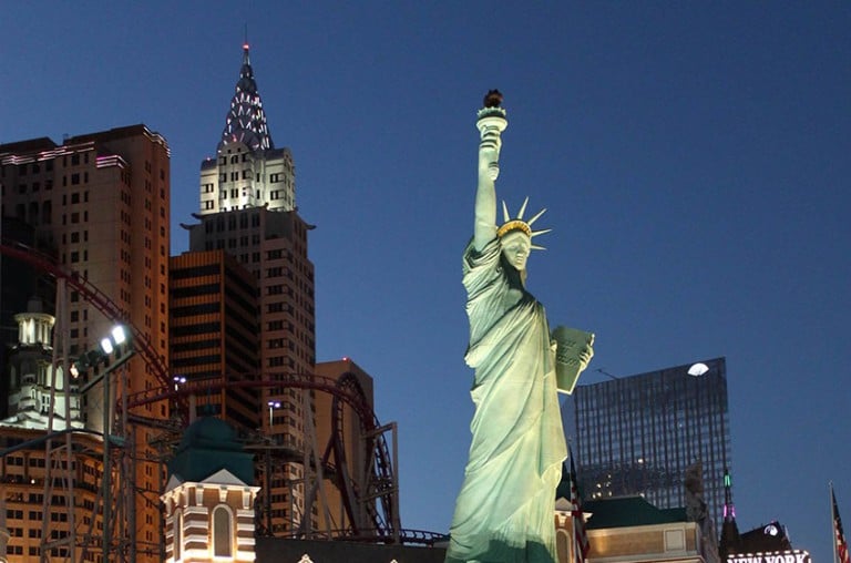 Group Accommodation & Large Holiday Rentals - Simply Owners