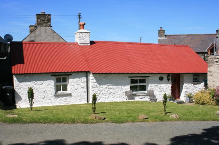 EMERY COTTAGE - 1 Bedroom (Sleeps 2) Cottage in Mathry, Haverfordwest ...