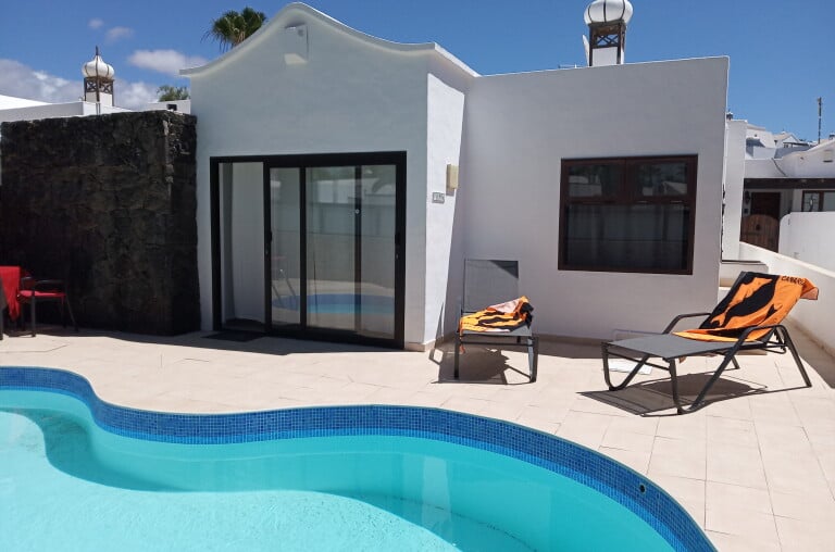 Casa Vienna - 2 Bedroom (Sleeps 2) Villa in Puerto Del Carmen (P218229 ...