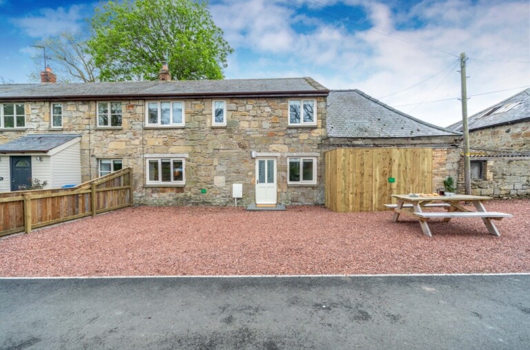 3 Bedroom (Sleeps 5) Cottage in Amble (P223381) - No Booking Fees