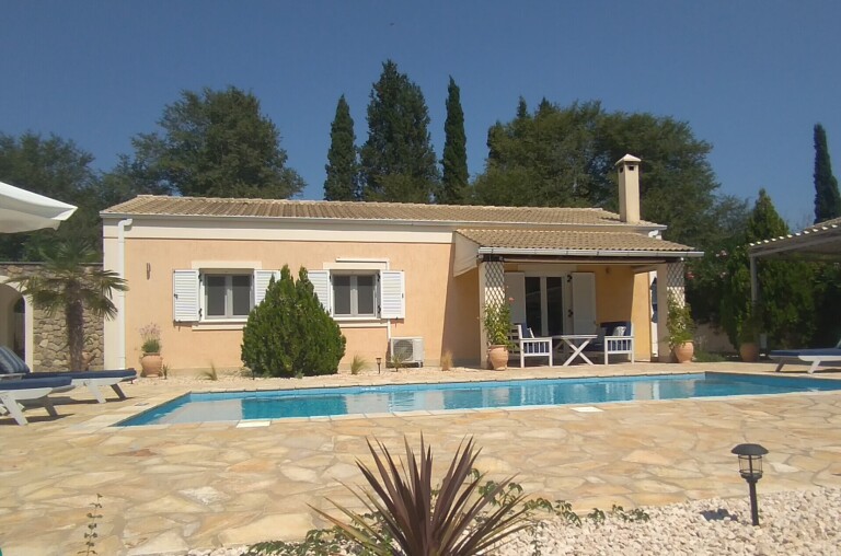 2 Bedroom (Sleeps 4) Villa in Afra, Corfu (P231432) - No Booking Fees