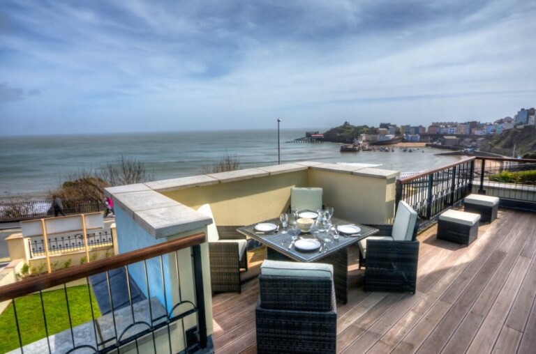 No 5 Court House, Tenby - 3 Bedroom (Sleeps 6) Apartment in Tenby ...
