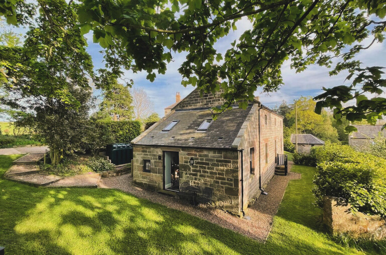 Millers Cottage - Up North Stays - 2 Bedroom (Sleeps 4) Cottage in ...