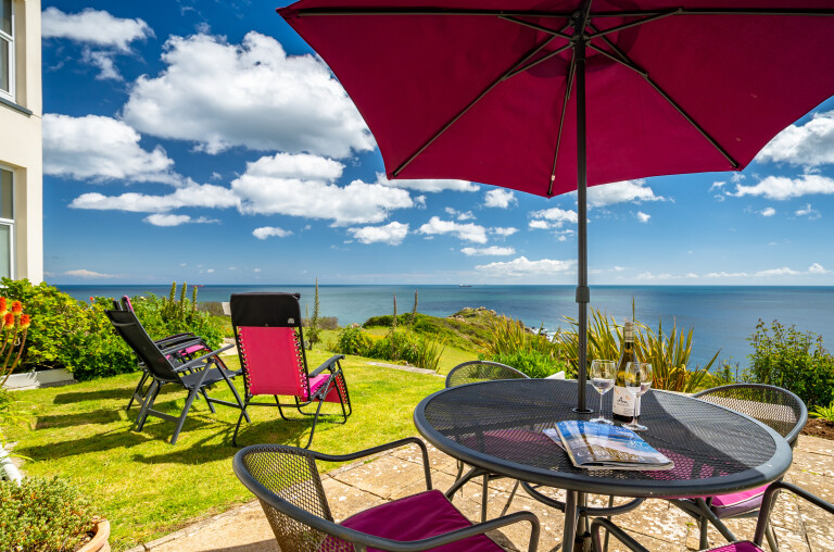Tideswell at Coverack Headland - 2 Bedroom (Sleeps 5) Apartment in ...