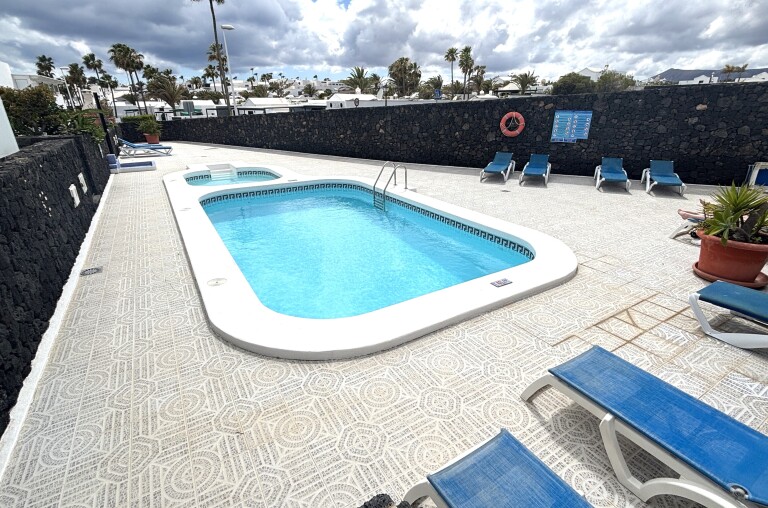 2 Bedroom (Sleeps 4) Villa in Lanzarote (P302410) - No Booking Fees